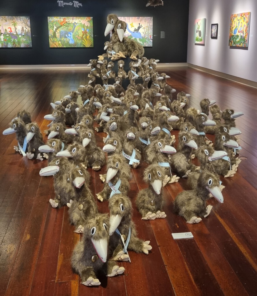 Memento Moa | Exhibition Services